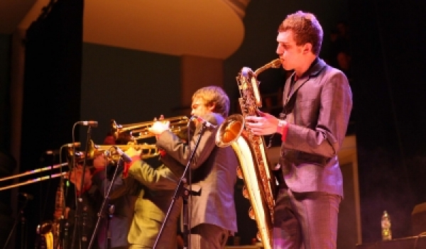 THIS IS SEB CLARKE (UK) - インディーズ試聴サイトAudioleaf